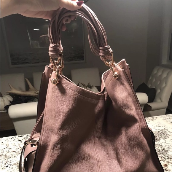 Stuart Weitzman | Bags | Stuart Weitzman Rose Shoulder Bag Tote ...